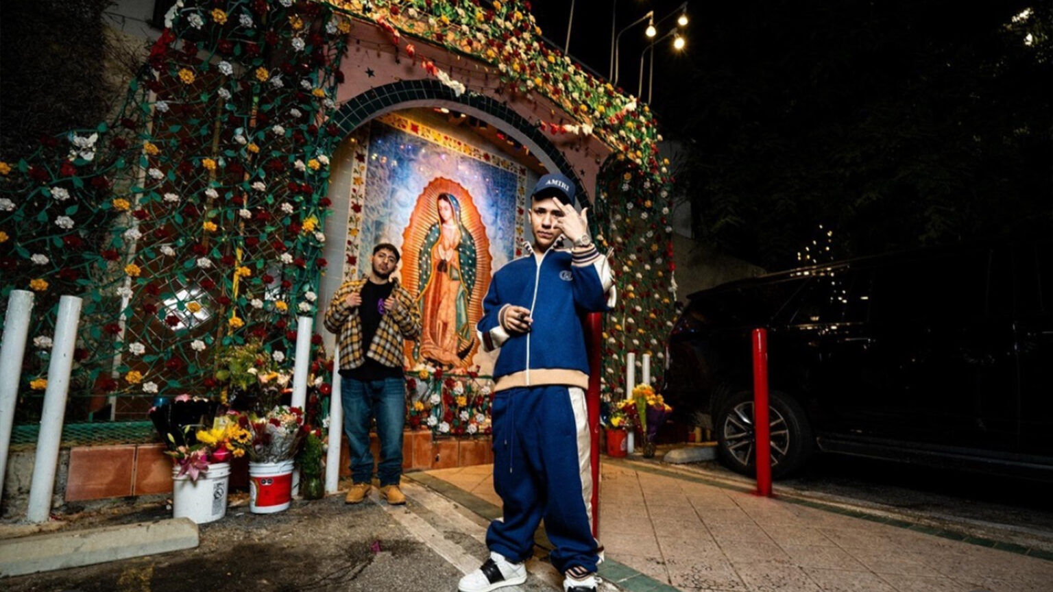 CHINO PACAS LANZA NUEVO ALBUM 'QUE SIGAN LLEGANDO LAS PACAS' CON DRAKE ...